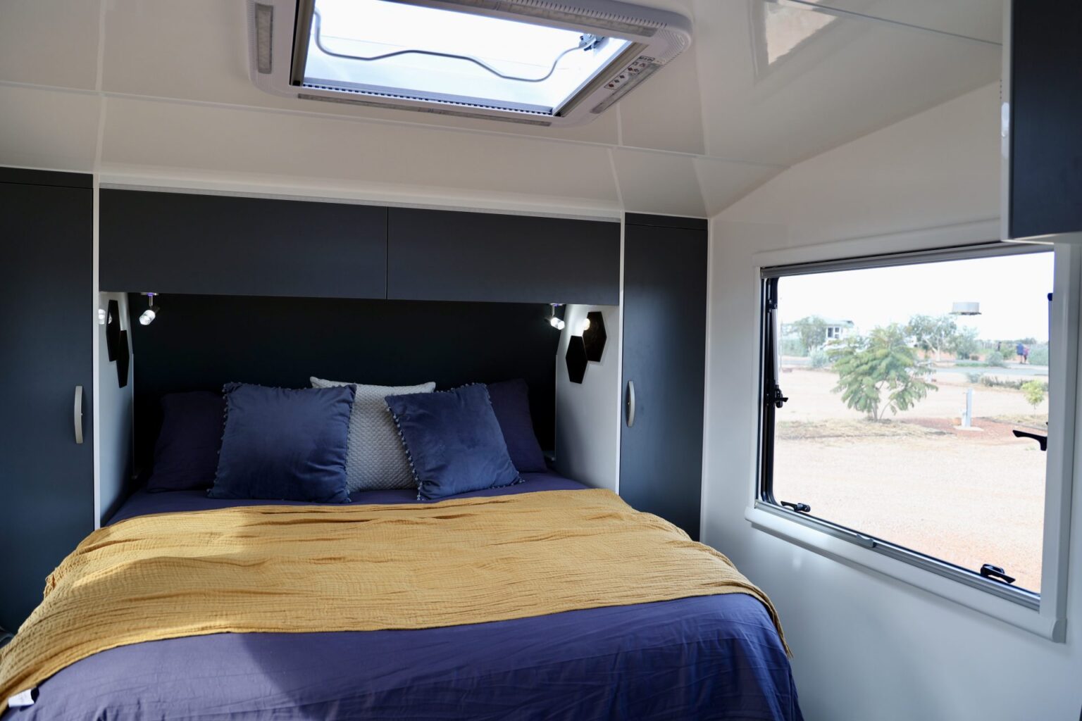 Zone RV - Interior Features We Love - Feel Good Family