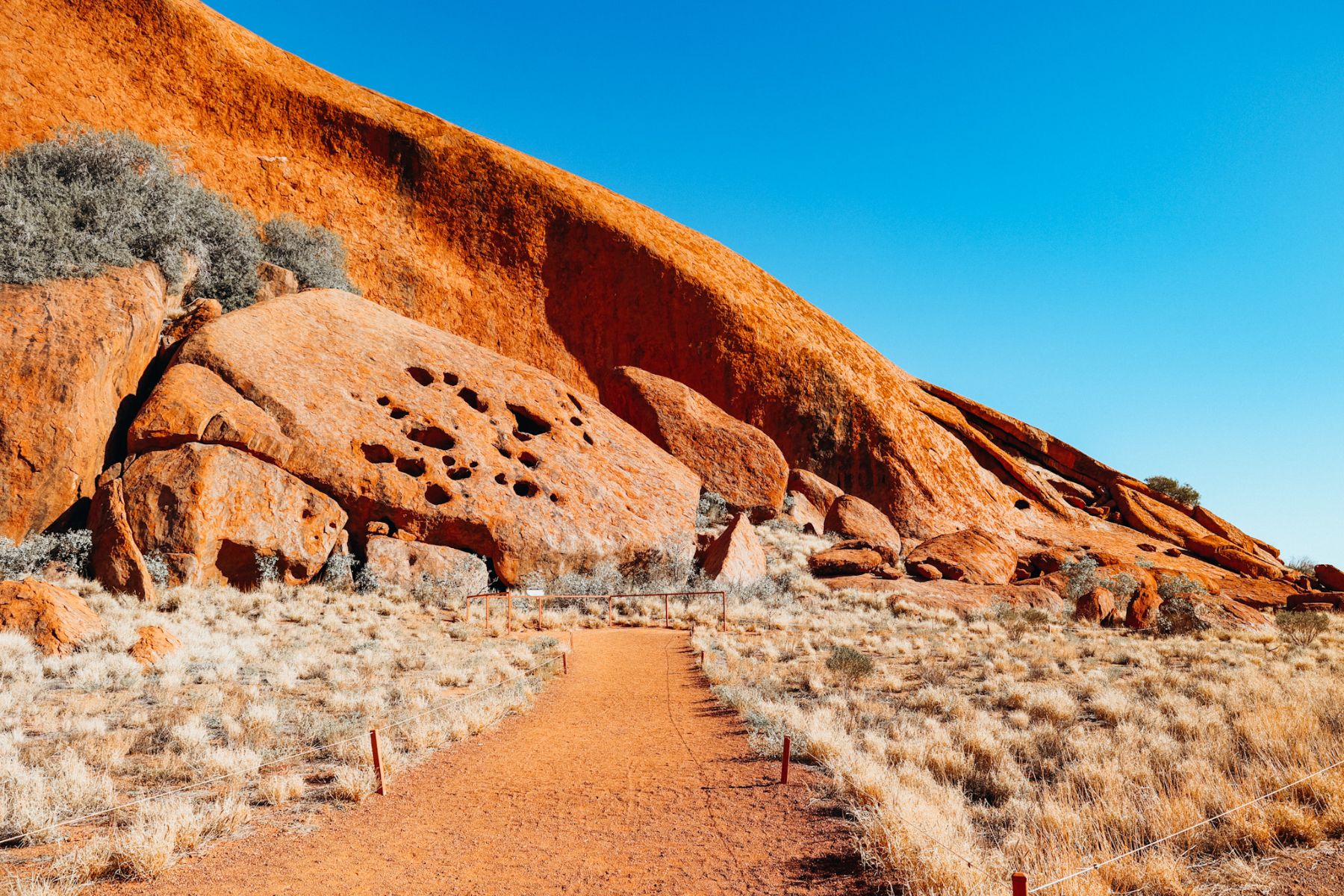 Connecting To Culture At Uluru - The Feel Good Family